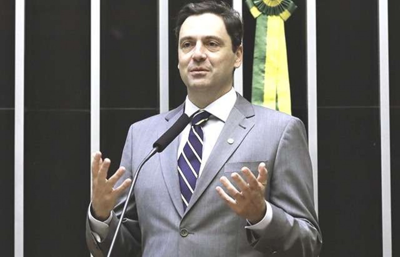 Deputado e cientista político solta o verbo e fala a verdade sobre ...