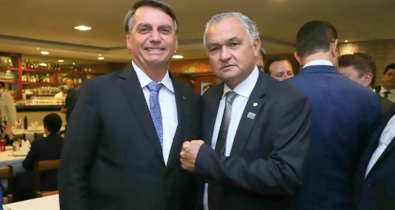 General Girão visita acampamento e deixa um recado: “Acreditem em Papai ...