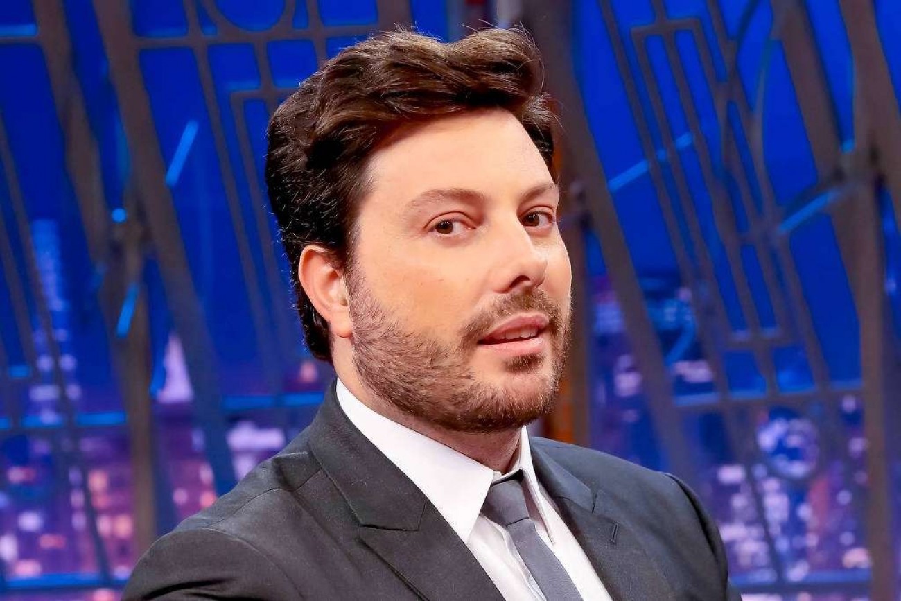 Danilo Gentili dribla oficiais de justiça há cinco anos em ação movida ...