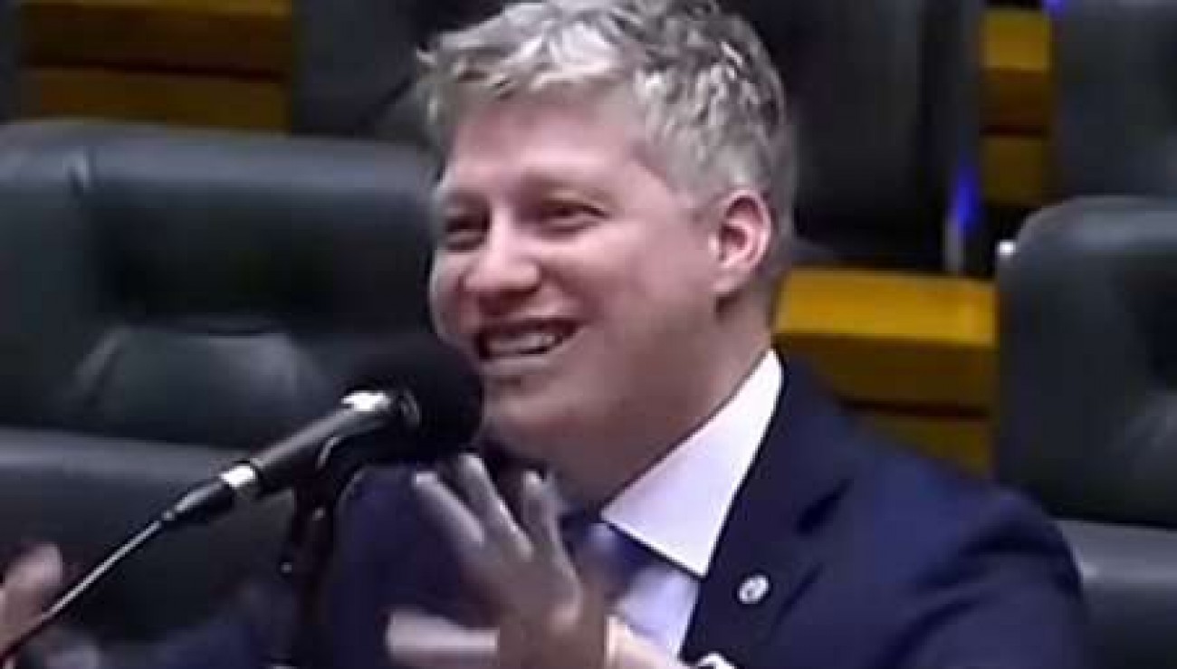 Marcel van Hattem não perdoa e faz chacota com ministros do STF (veja o ...