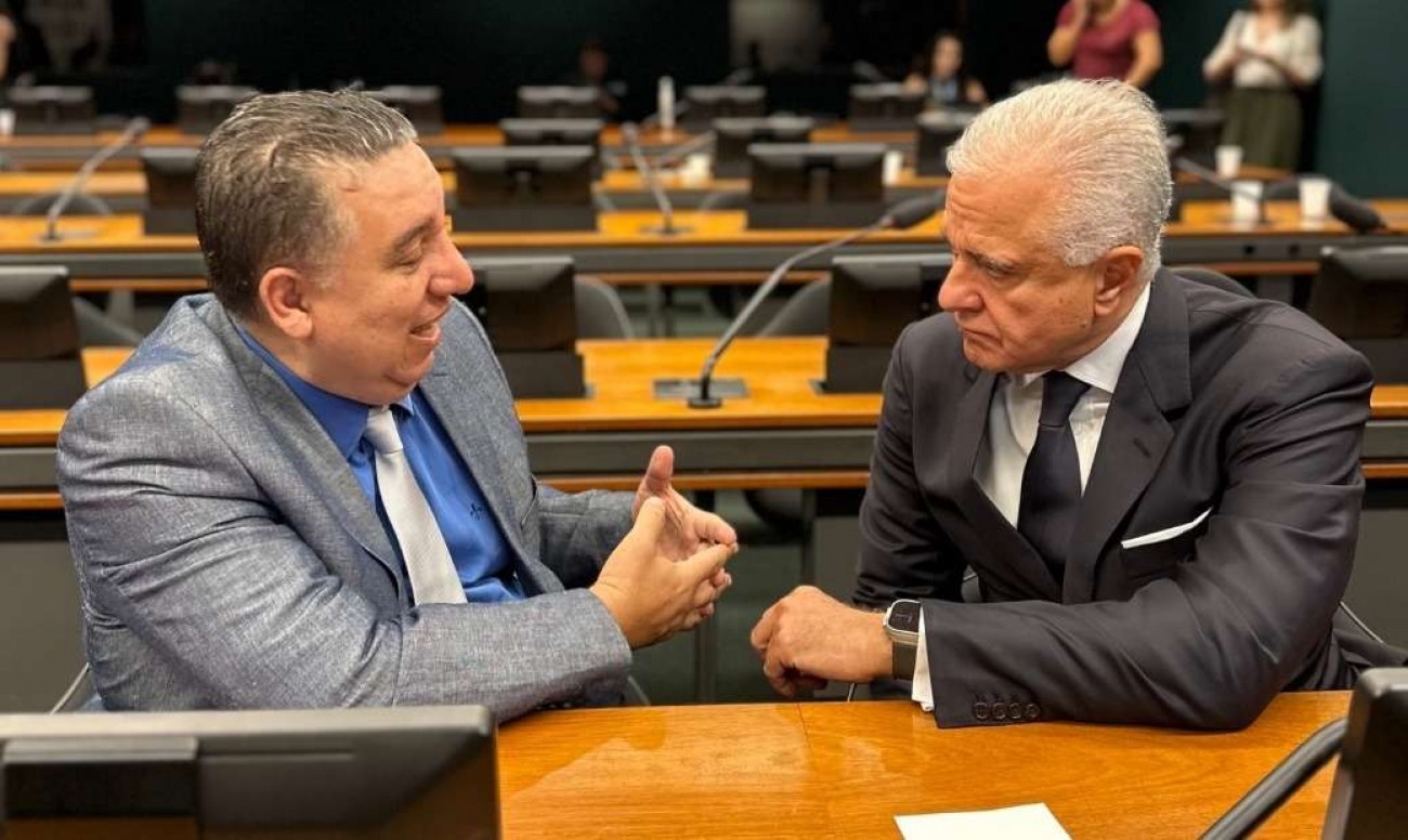 EXCLUSIVO: Deputado Júlio Lopes solta o verbo sobre a situação atual do ...